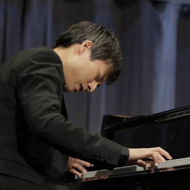 Quarterfinals & Semifinals / Thomas Yu