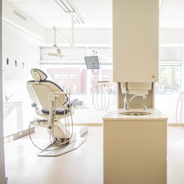 Dr. Thomas Yu / Thomas Yu